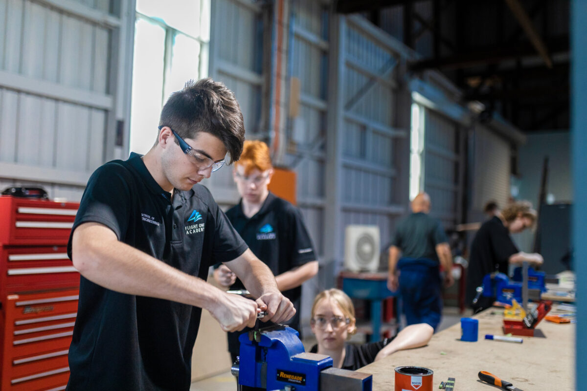 Aircraft Engineer Training Courses & Apprenticeships